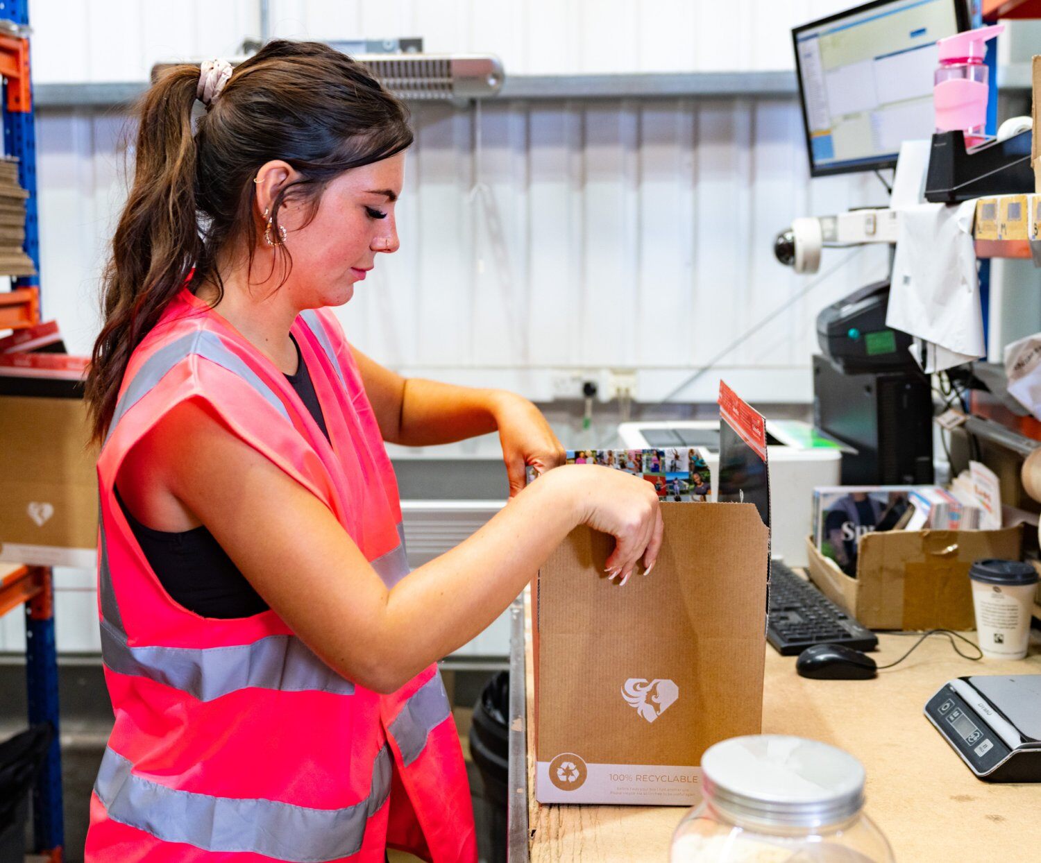 Pre-kitting vs. kitting to order for your subscription-based brand